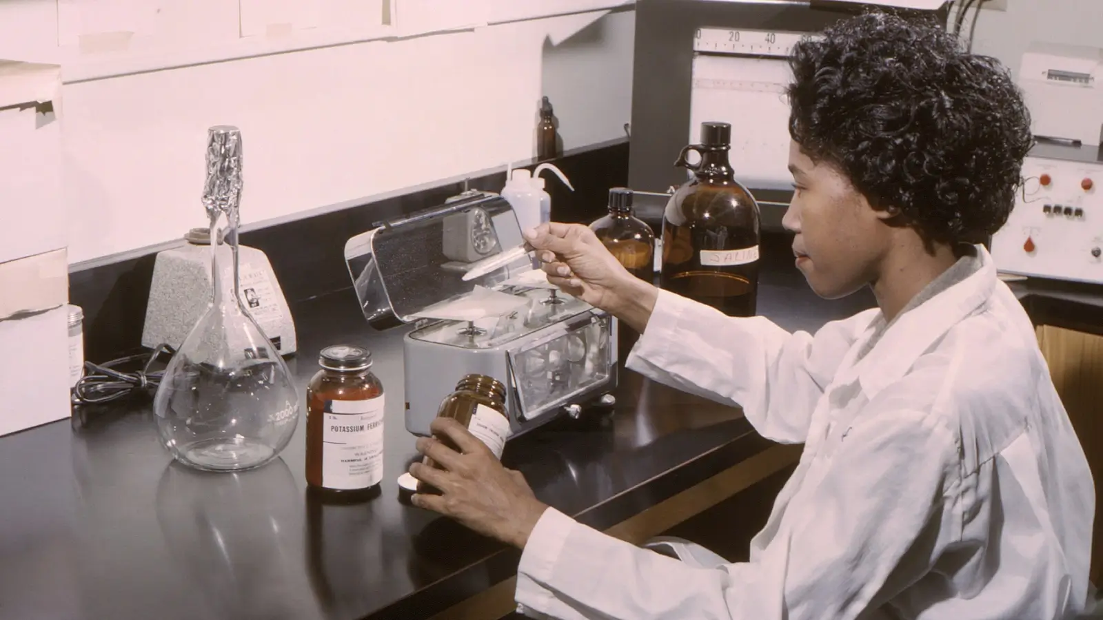How Biotech Startups Cut Development Timelines: Lean Teams