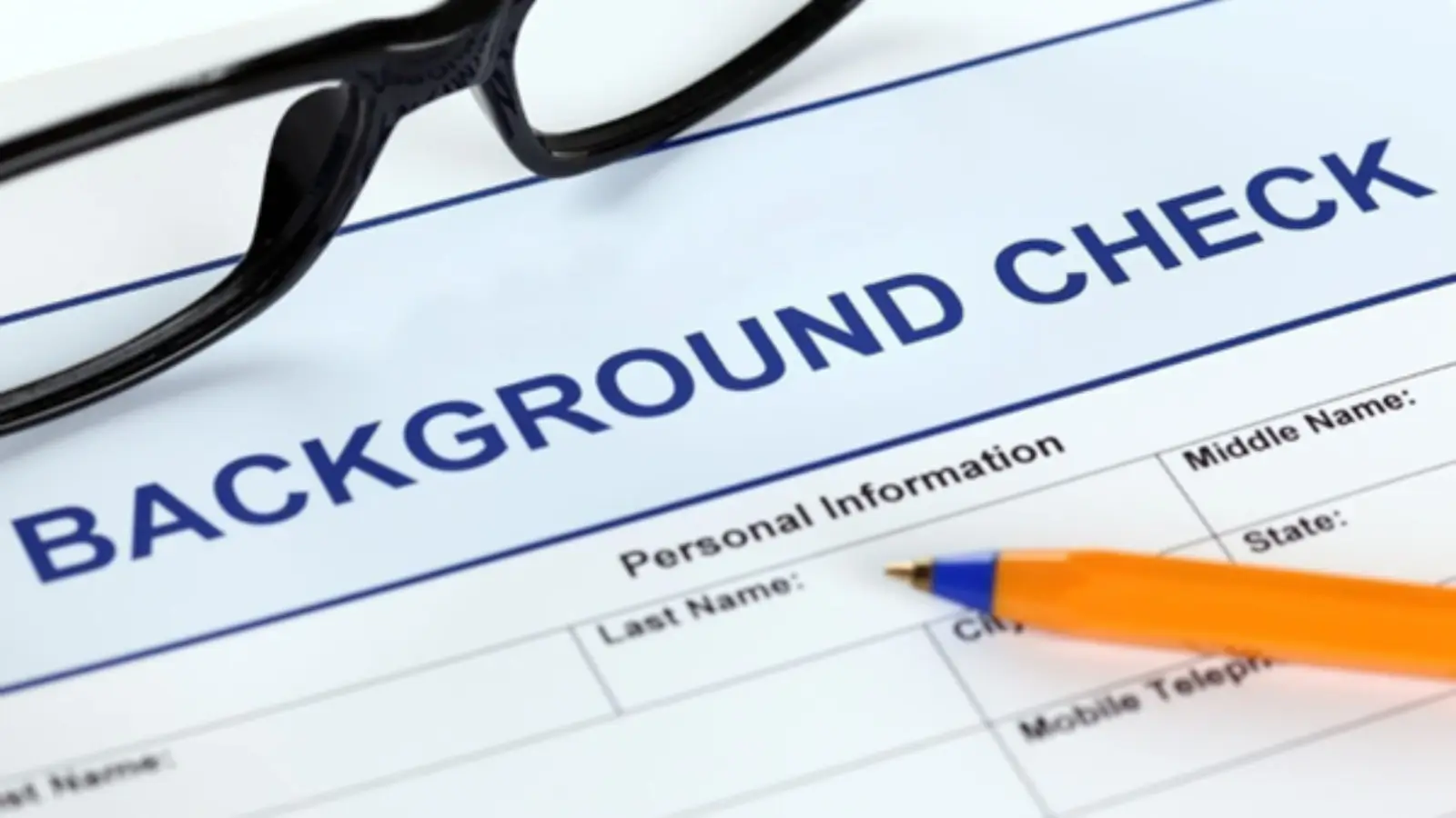 Employee Background Checks Using Real-Time Court Data